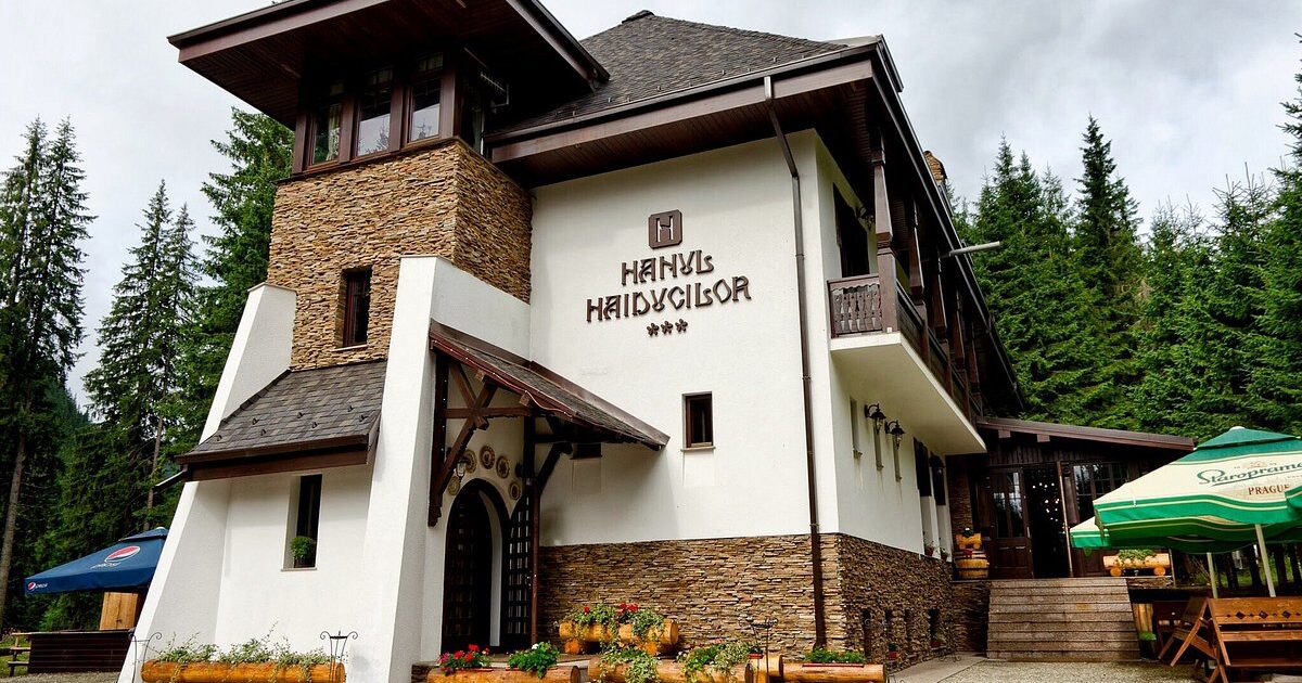 Hanul Haiducilor experiență autentică în codrii Moldovei - RHN